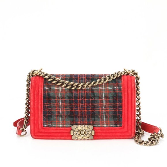 CHANEL | Bags | Chanel Boy 25 Leather Shoulder Bag Black Silver Caviar ...